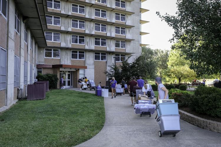 SIU welcomes students back to campus | SIU | thesouthern.com