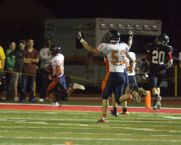 Carterville defense holds off Du Quoin | Carterville | thesouthern.com