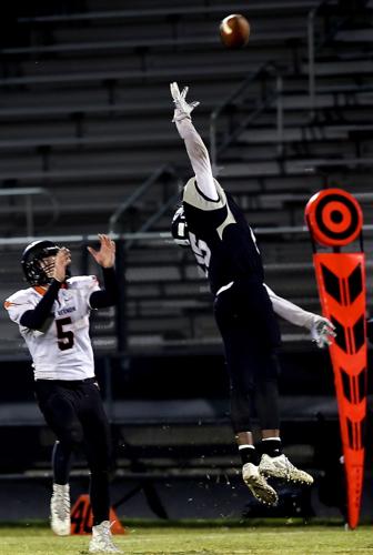 Photos: Carbondale Terriers Football Hosts Mt. Vernon Rams | Photo ...