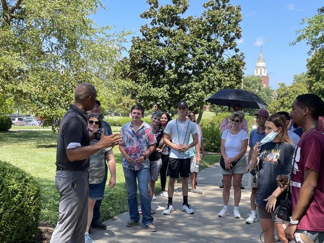 SIU welcomes students back to campus | SIU | thesouthern.com