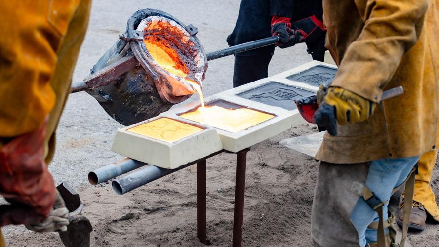 SIU School of Art and Design 2025 Iron Pour is Nov. 8 | Life ...