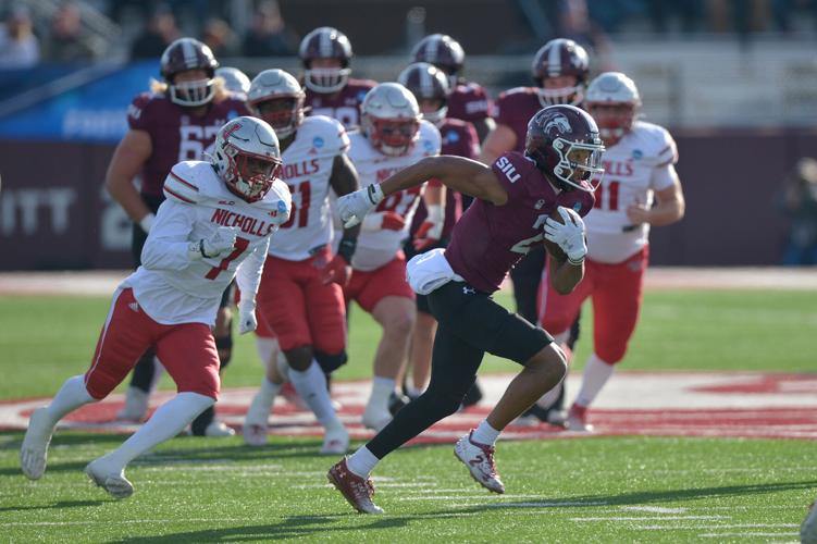 SIU Football | Jules leads SIU contingent on All-MVFC team | College ...