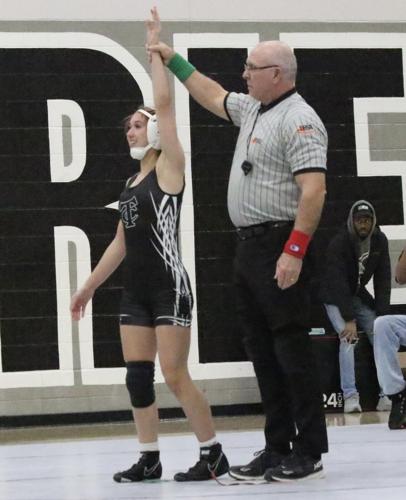 Girl wrestlers advance to Highland Sectional | Latest Headlines ...