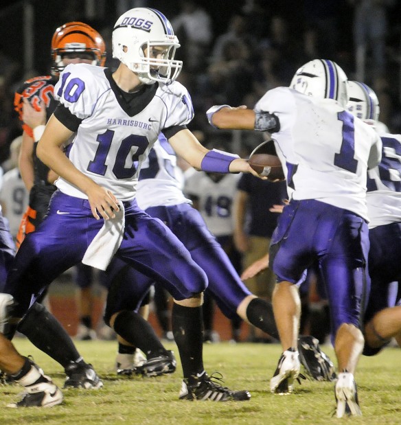 Harrisburg methodically beats Herrin | Harrisburg Bulldogs ...