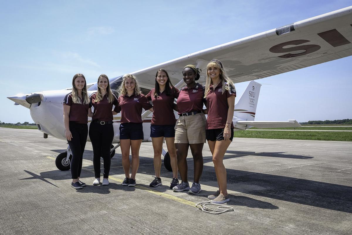 Two SIU aviation teams place in top 10 in 2021 Air Race Classic | Local ...