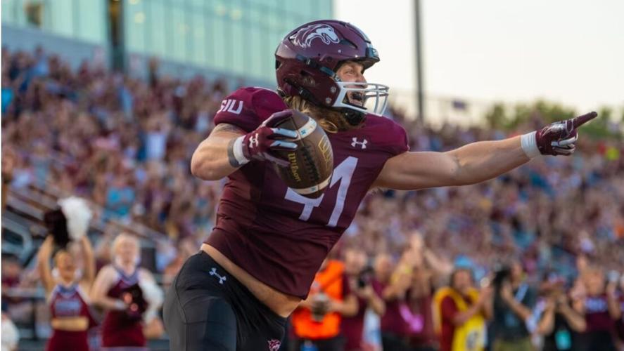 Doctors once told SIU's Quinn he would never play football | Latest ...