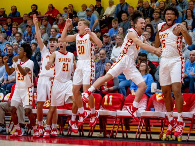 Boys Basketball | Murphysboro's Clemons hits game-winning layup to ...