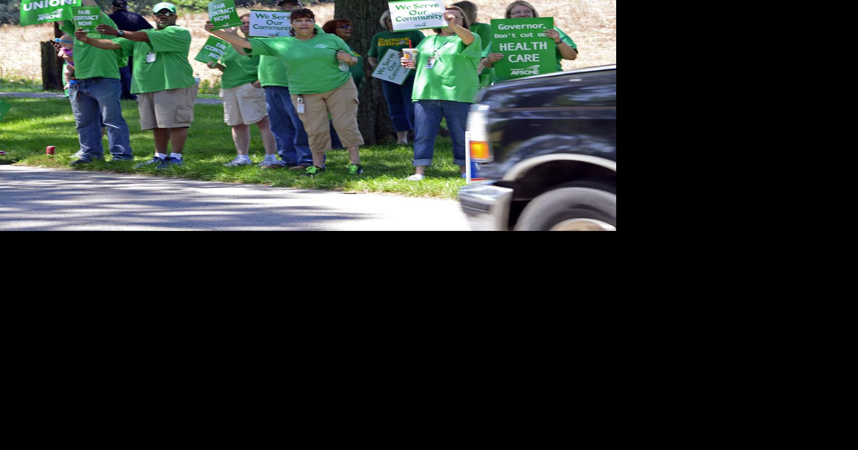 As AFSCME strike votes are tallied, Southern Illinois state workers ...