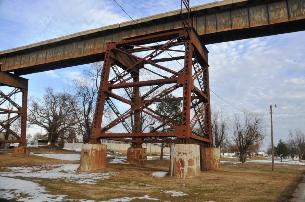 Railroad company set to 'improve' Metropolis bridge | Local News ...
