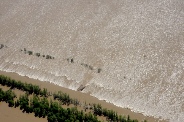 Levee blast eases threat on Cairo | Local News | thesouthern.com