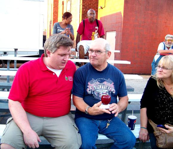 Apple Pie Eating Contest draws few participants | Local News ...