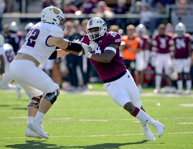 SIU Football | Salukis cruise over Western Illinois, Baker sets record ...