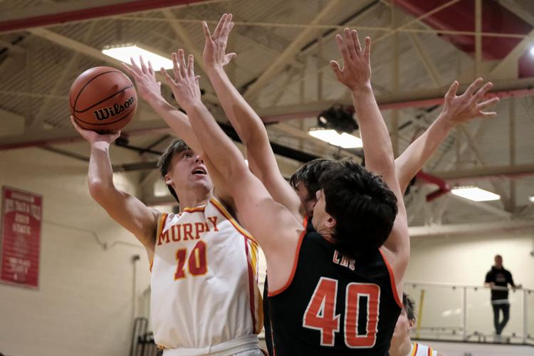 Boys Basketball | Abernathy paces Murphysboro past Chester | High ...