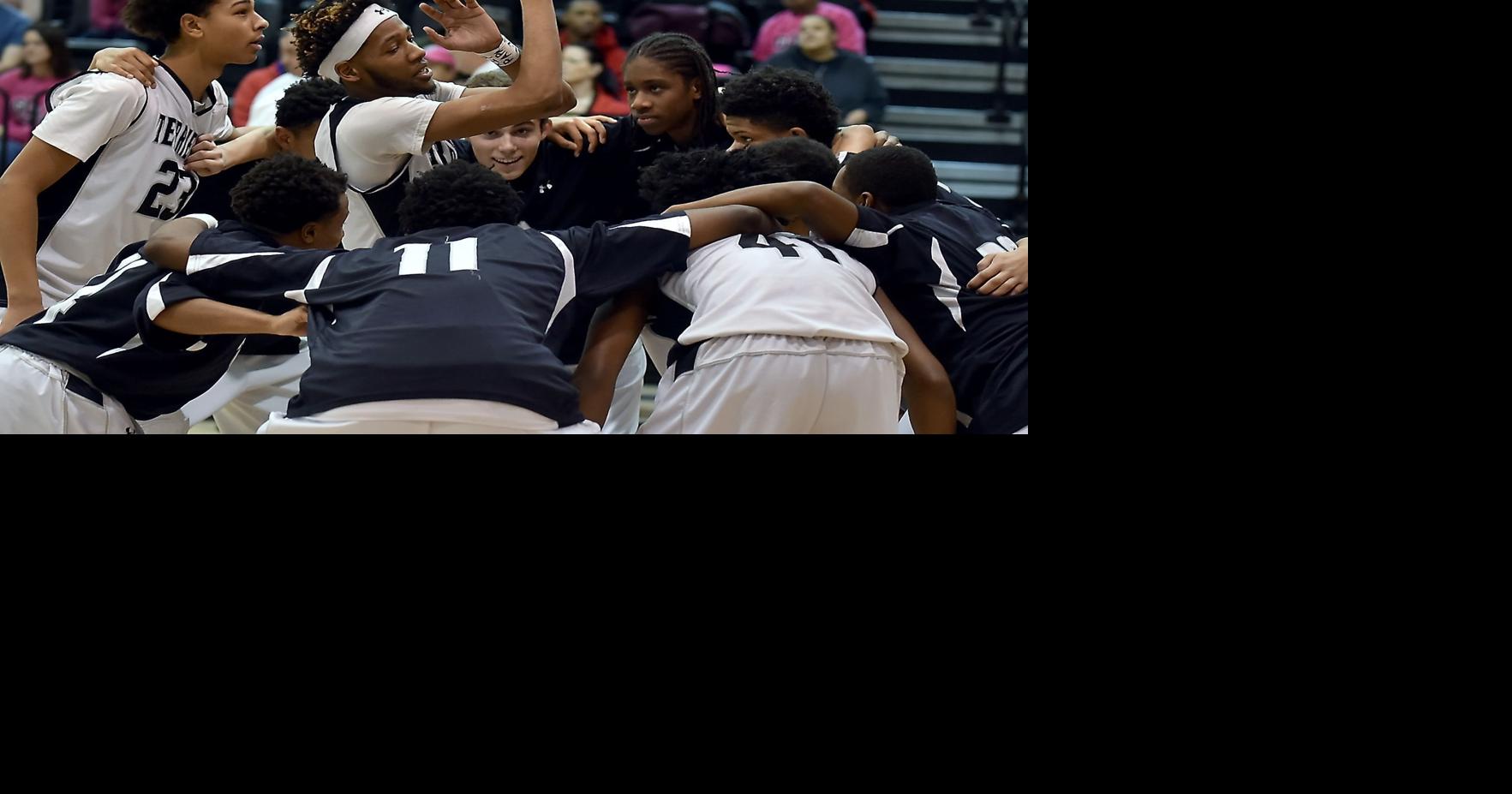 Photos: Carbondale led by Martin, Beane and Acree in win over Mount ...