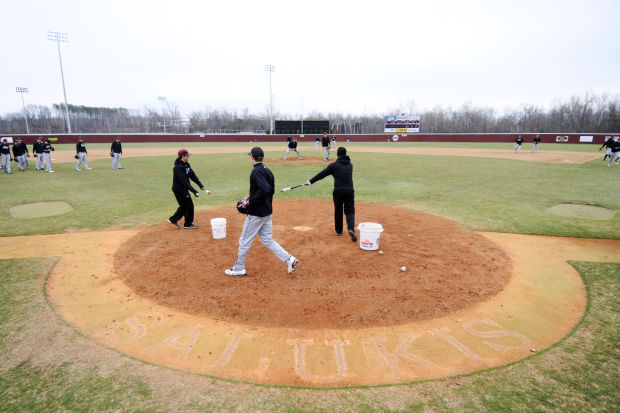 Deep Saluki pitching staff could lead to big season | College Sports ...