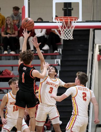 Boys Basketball | Abernathy paces Murphysboro past Chester | High ...