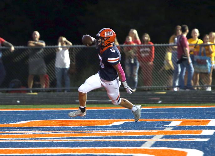 Prep Football | Offensive fire power leads Carterville to a huge win ...
