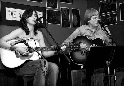 John & Julie Pennell with The Rural Kings | | thesouthern.com