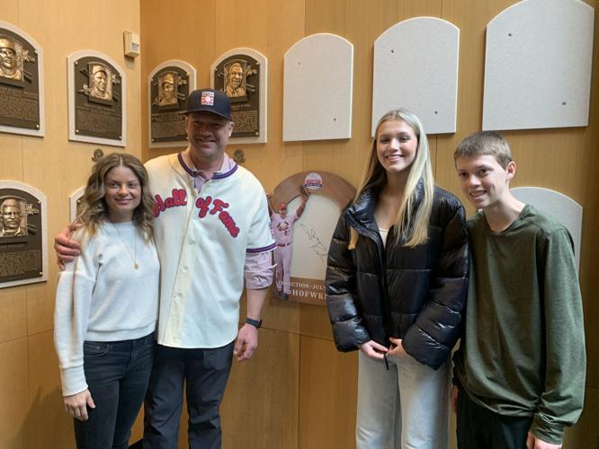 Scott Rolen signs his name into history, calls Cardinals a ‘catapult ...