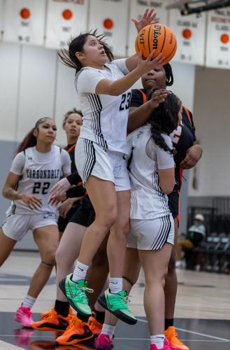 Slow start, but strong finish for Carbondale girls | Latest Headlines ...