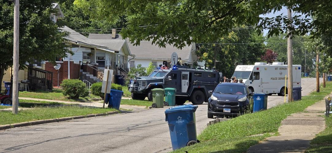 Mount Vernon man arrested on weapons, drug charges | Latest Headlines ...