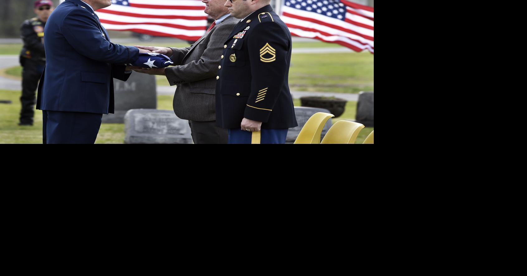 Southern Illinois fighter pilot laid to rest with parents 75 years ...