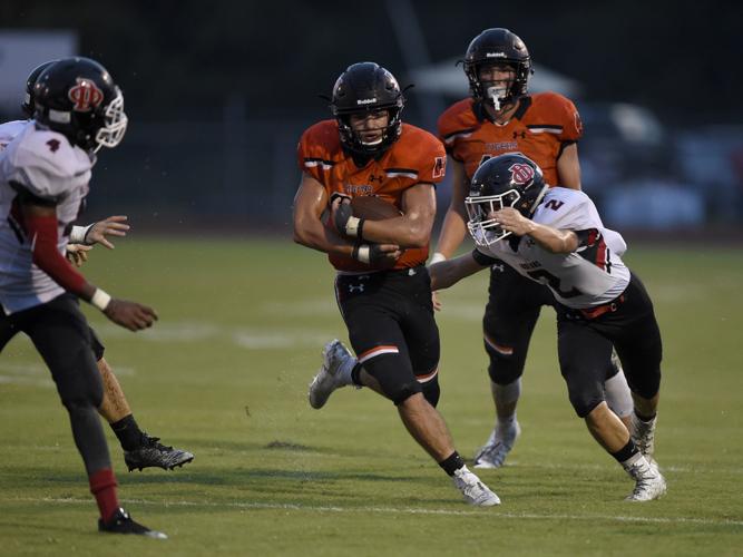 Prep Football Player of the Year| Herrin's Jackson Yates | High School ...