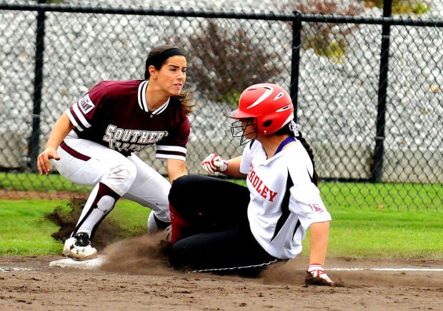 Salukis' softball success will depend a lot on their pitching