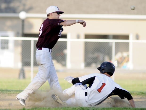 Benton baseball beats Herrin | High School Sports | thesouthern.com