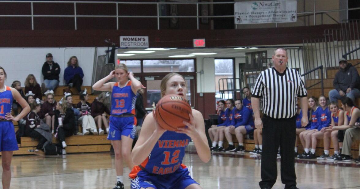 Vienna falls to Civic Memorial, Goreville/Carterville advance in Benton ...