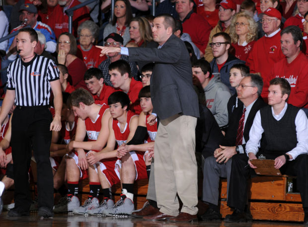 Benton holds off West Frankfort | Benton | thesouthern.com