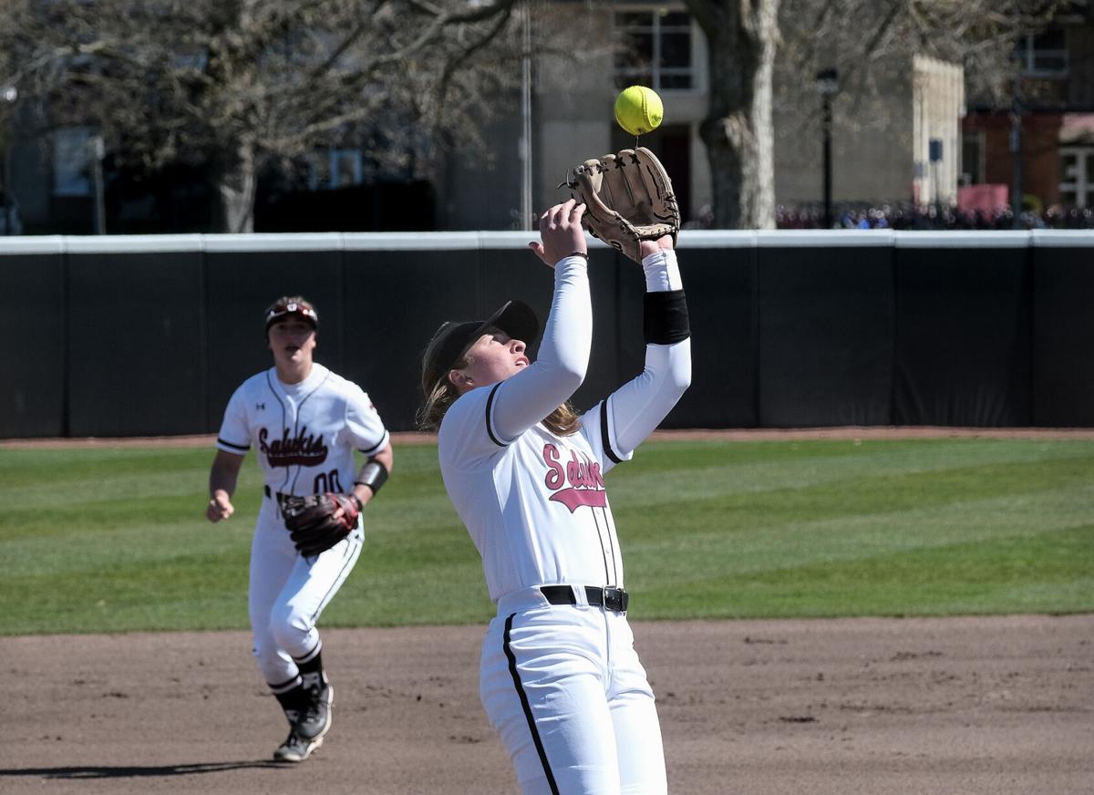 SIU Softball | Salukis' Hamilton addicted to glove | Sports ...