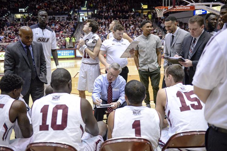 SIU extends men's basketball coach Hinson's deal through 2020 season ...