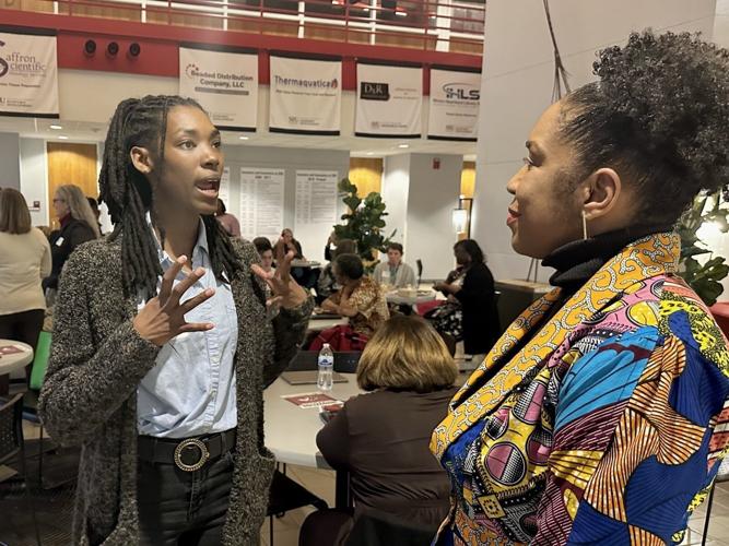 Lt. Gov. Stratton visits SIU to hear from businesswomen, speak to young ...