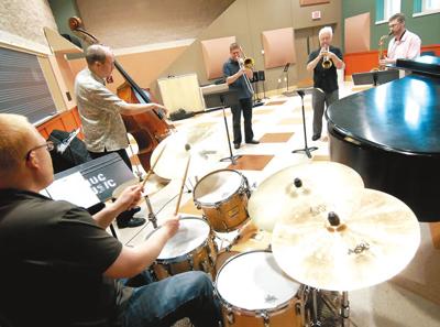 Combined jazz concert features New Arts Jazztet, SIU Jazz Combo Friday ...