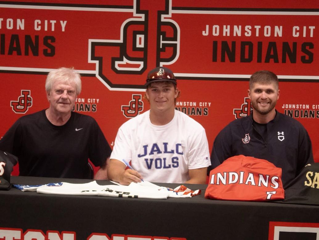 JC's Logan Moore signs with JALC Baseball | Sports | thesouthern.com