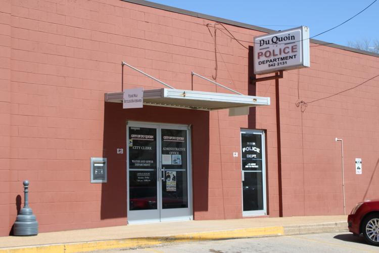 Shooting at Du Quoin Casey’s under investigation; suspect still at ...