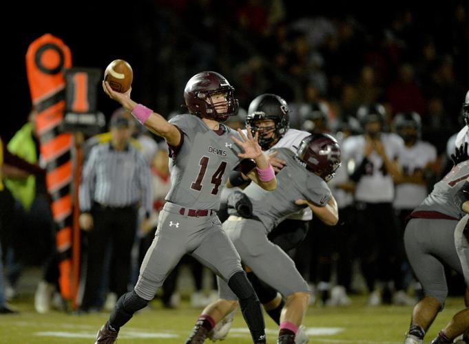 Prep Football | Johnston City defeats Sesser-Valier to remain ...