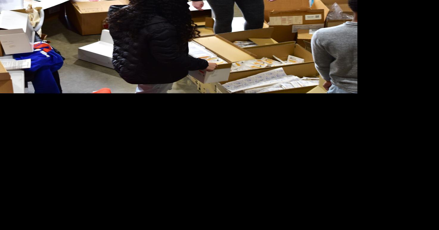 Vienna High School students helps sort medical supplies | Latest ...