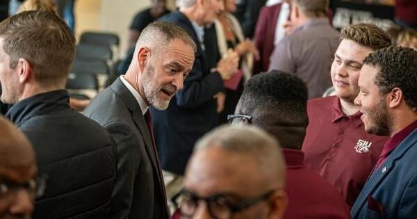 Nagy to join SIU Alumni Association in Chicago visit | Latest Headlines ...