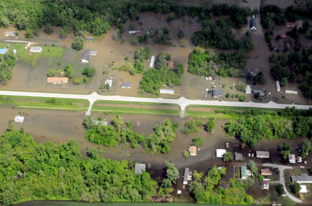 Levee blast eases threat on Cairo | Local News | thesouthern.com