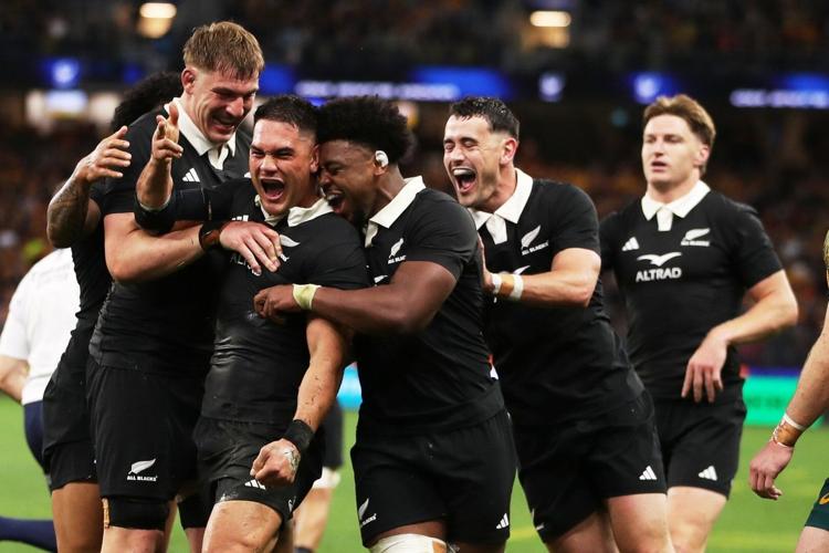All Blacks beat the Wallabies 28-14 in a Rugby Championship match, 11th ...