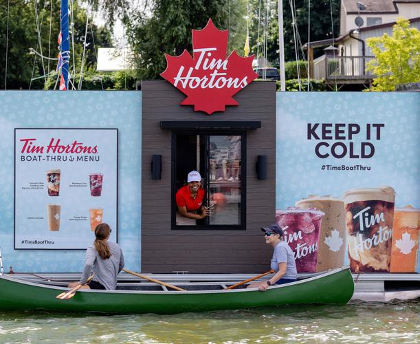 SAIL ON: A 'boat-thru' popped up on Lake Scugog and it was a one-of-a ...