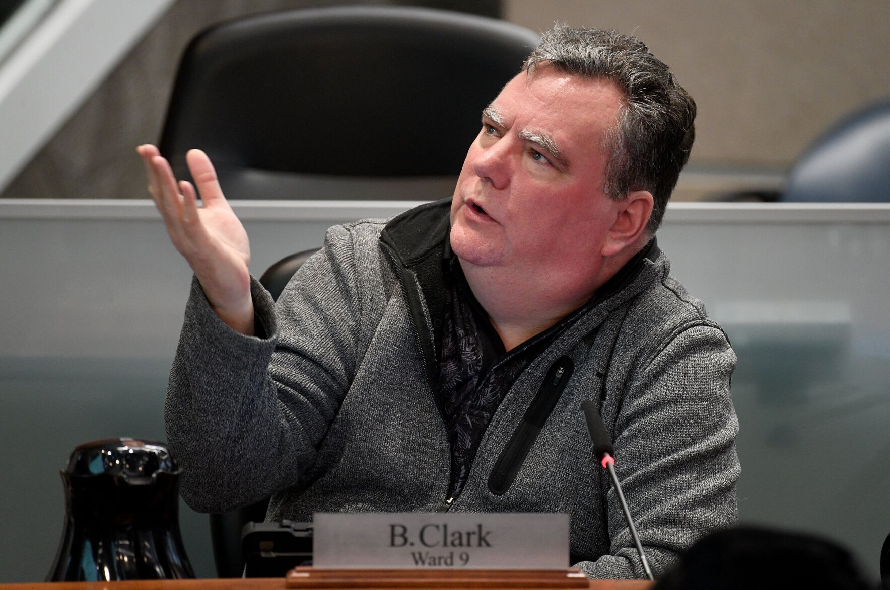 Councillors vote to end Hamilton City Hall ‘free lunch’