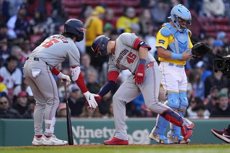 Rafael Devers' 2-run double in the 8th inning lifts Red Sox over ...