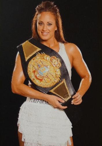 Ragin’ champion Hamilton boxer about to be a Hall of Famer