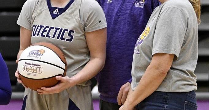 Meet Grace Beyer, the small-school scoring phenom Iowa star Caitlin ...