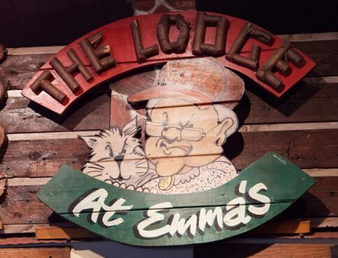 Those chicken wings and special friends: Goodbye to Emma’s Back Porch ...