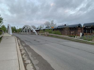 Bridge replacement going 'as quickly as possible': minister
