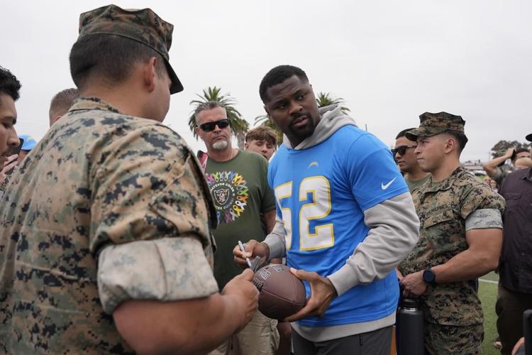 Chargers' trip to Camp Pendleton carries extra meaning for Fox, Gilman ...